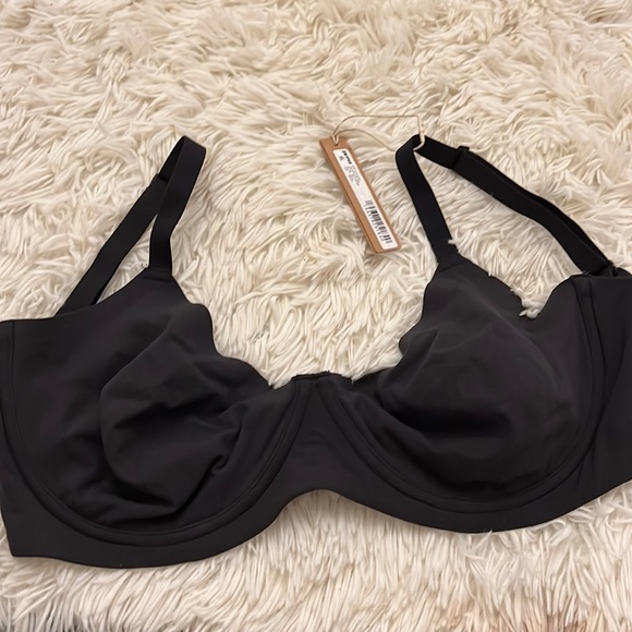 SKIMS | Intimates & Sleepwear | 5 Skims 32dddd Fit Everybody Underwire ...